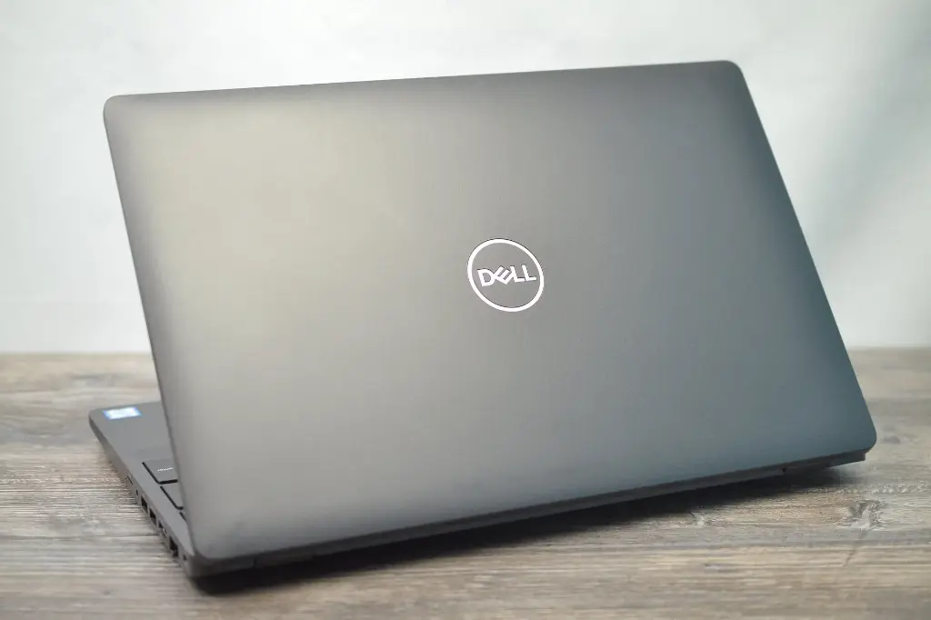 DELL Precision 3541 i7 9th génération | Douala Cameroun